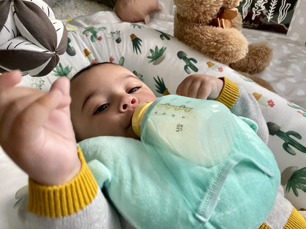 3 Baby Feeding Gadgets for Newborns & Infants